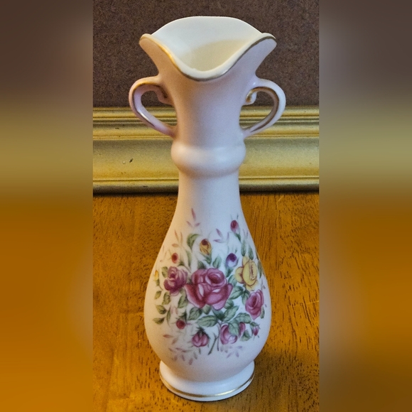 Lefton | Accents | Vintage Lefton Hand Painted Handled Vase Pink Roses ...
